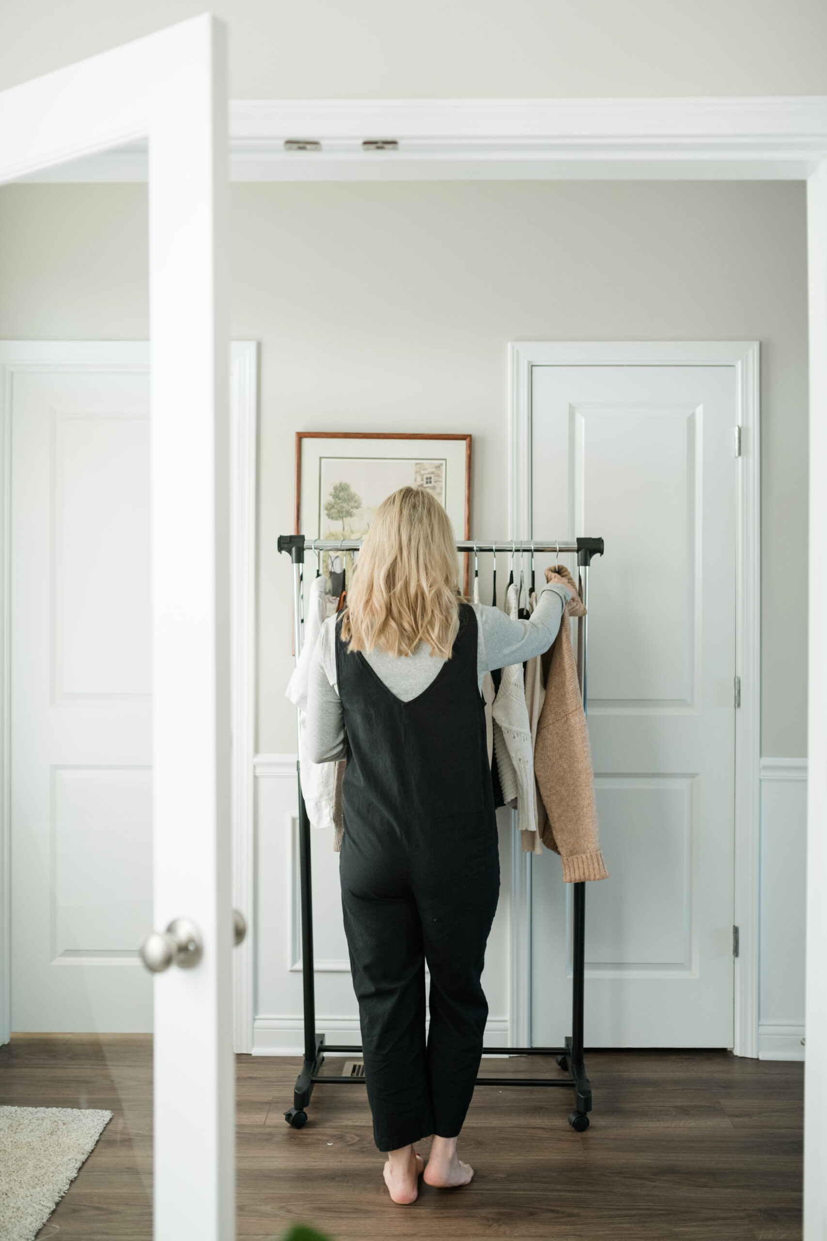 6 Simple Steps to Choosing Your Brand Shoot Clothes | Katherine Bignon